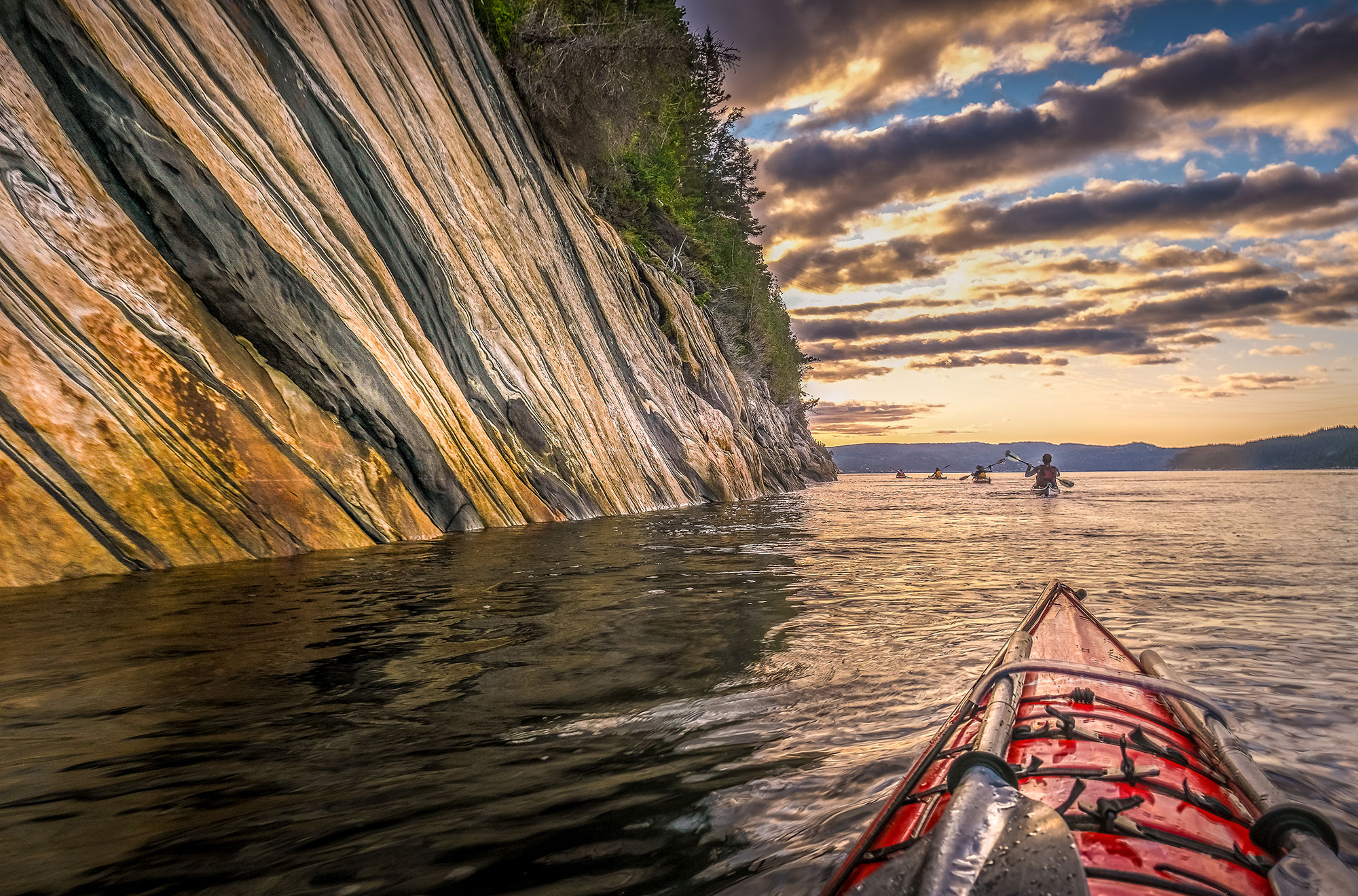 4-days sea kayaking expedition. Book now!